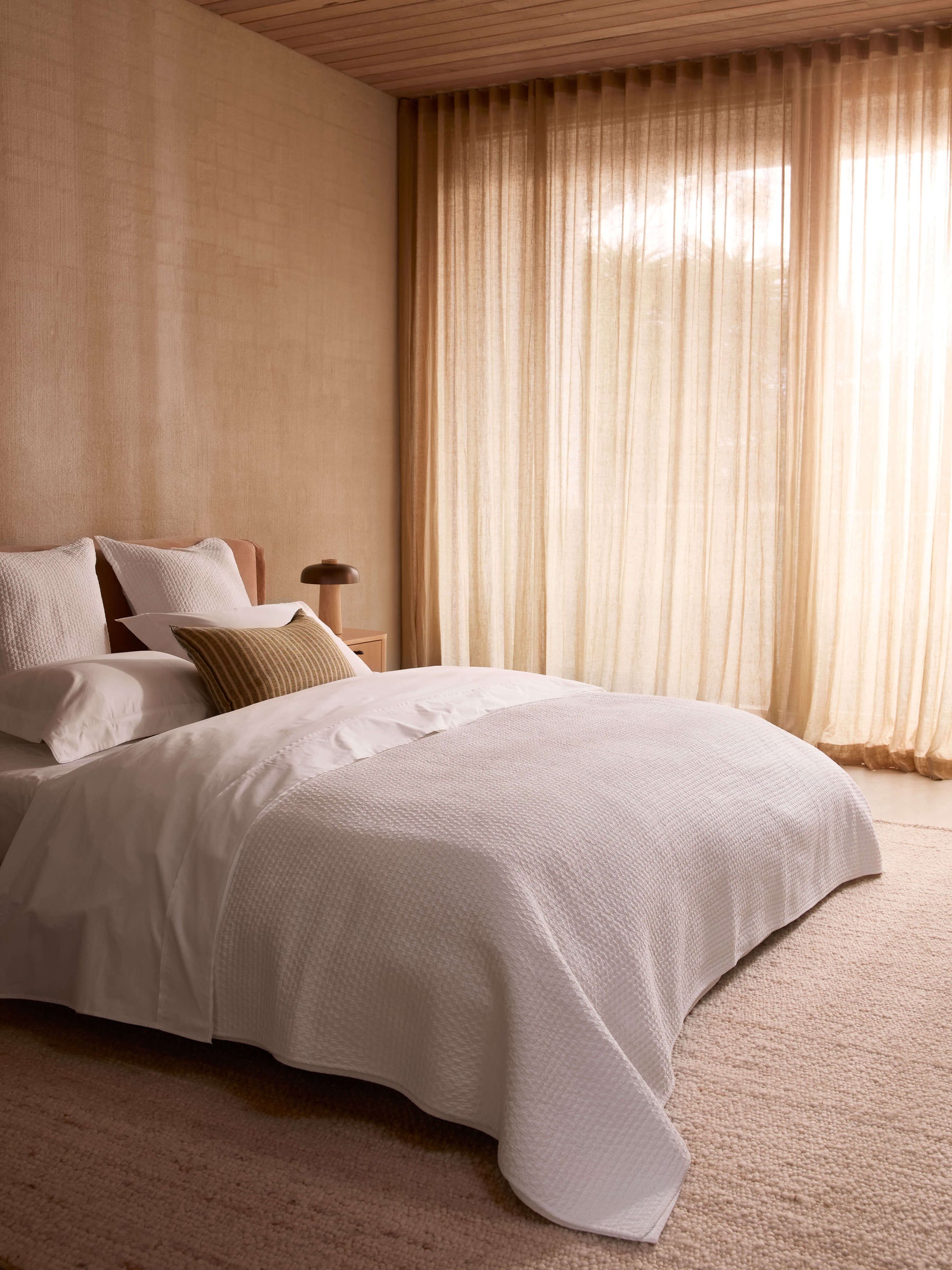 Buy Luxury Pure Cotton White Quilts Online