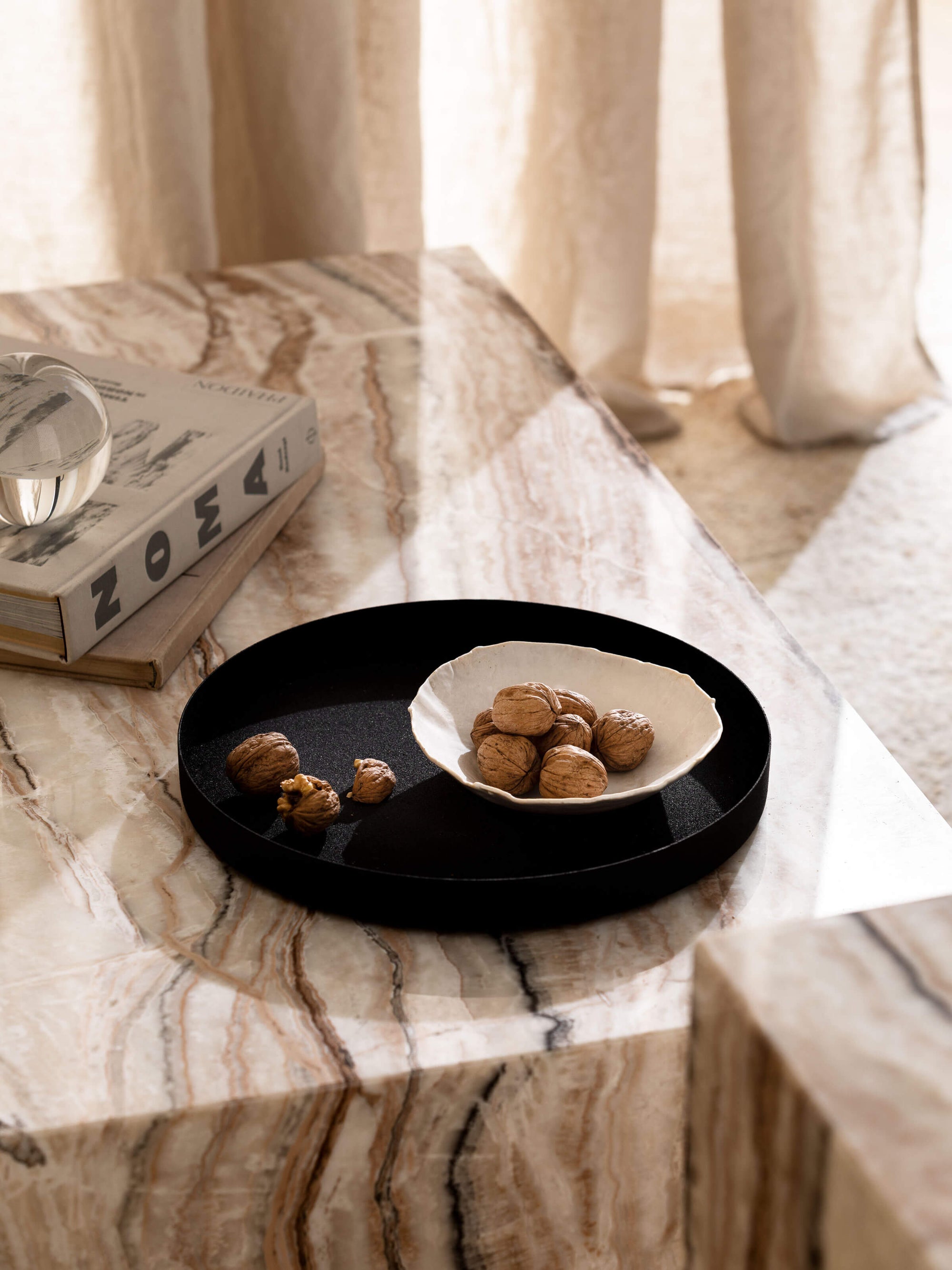 Buy Luxury Black Round Trays Online
